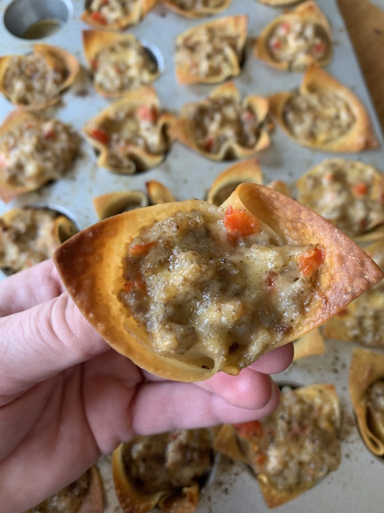 Crumbled sausage and cheese ton snacks! - Useful Tips